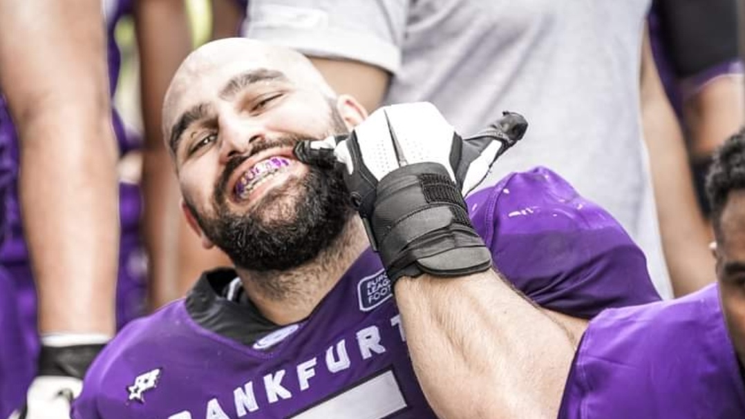 Mete Konya - Foot Bowl